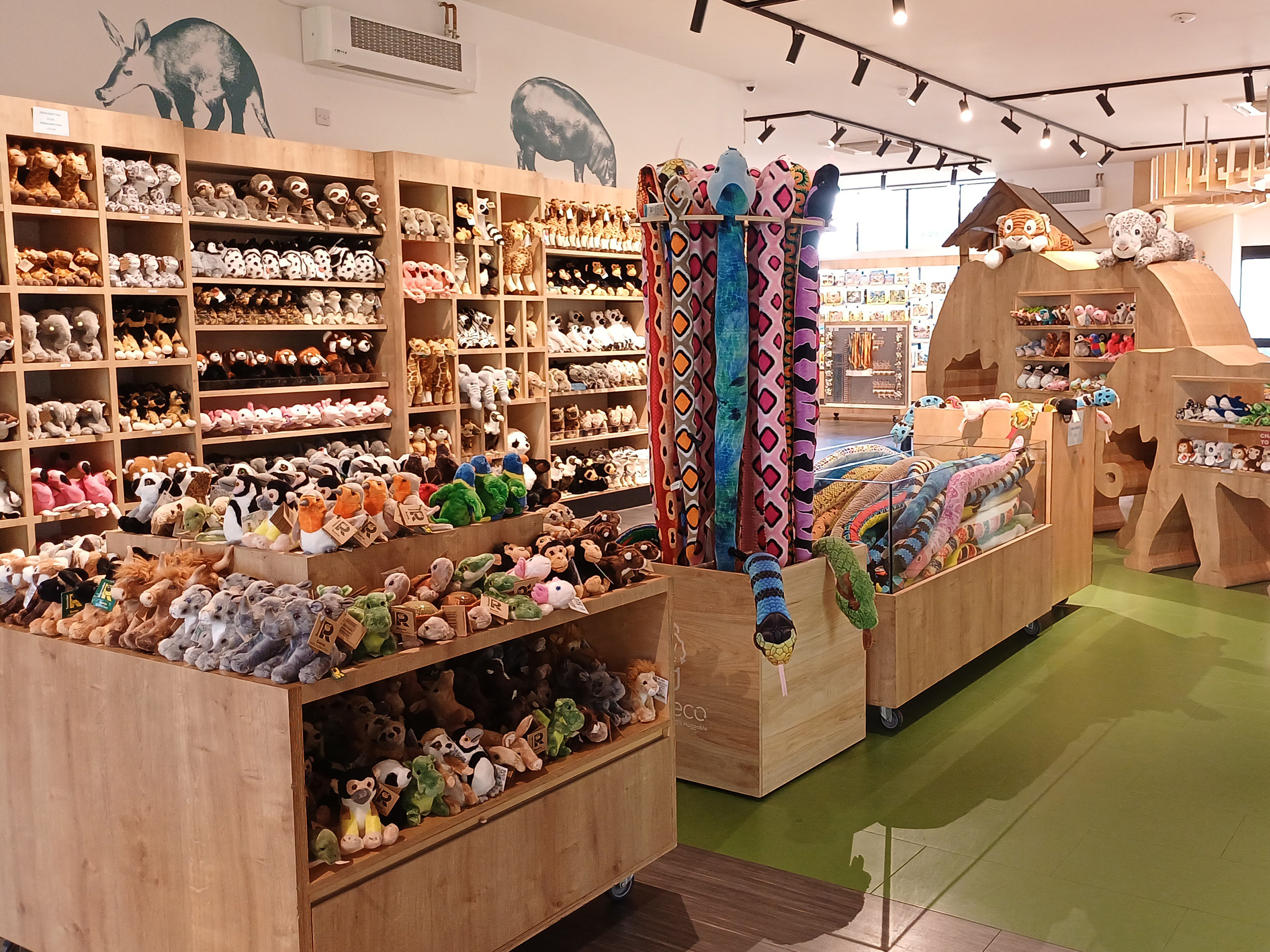 The Outpost Gift Shop - Colchester Zoological Society